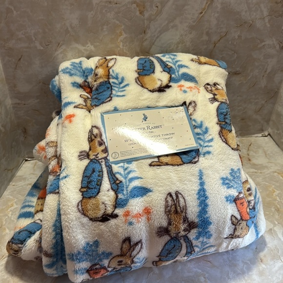 Beatrix Potter | Bedding | Beatrix Potter Peter Rabbit Velvet Soft ...